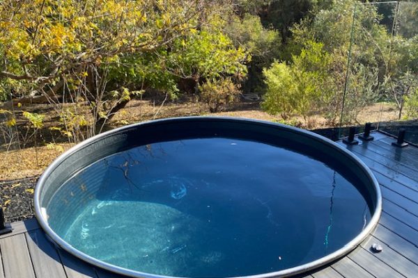The Pool Distributor